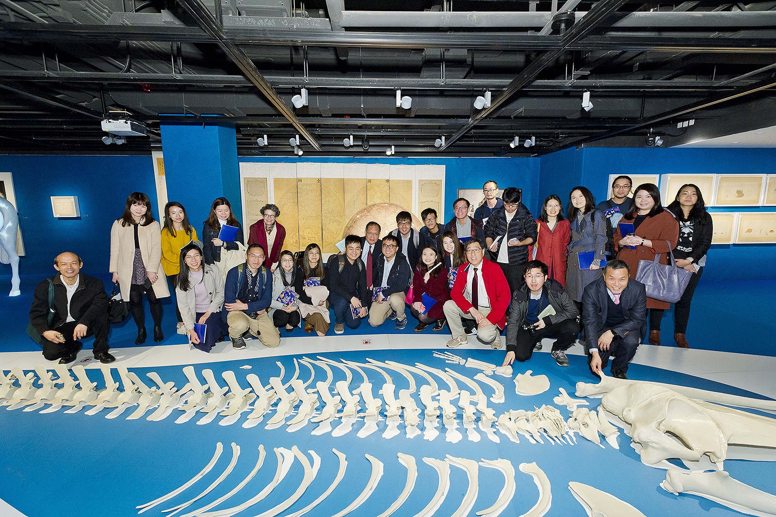 CityU management and media representatives enjoy viewing the “ANiMAL ...